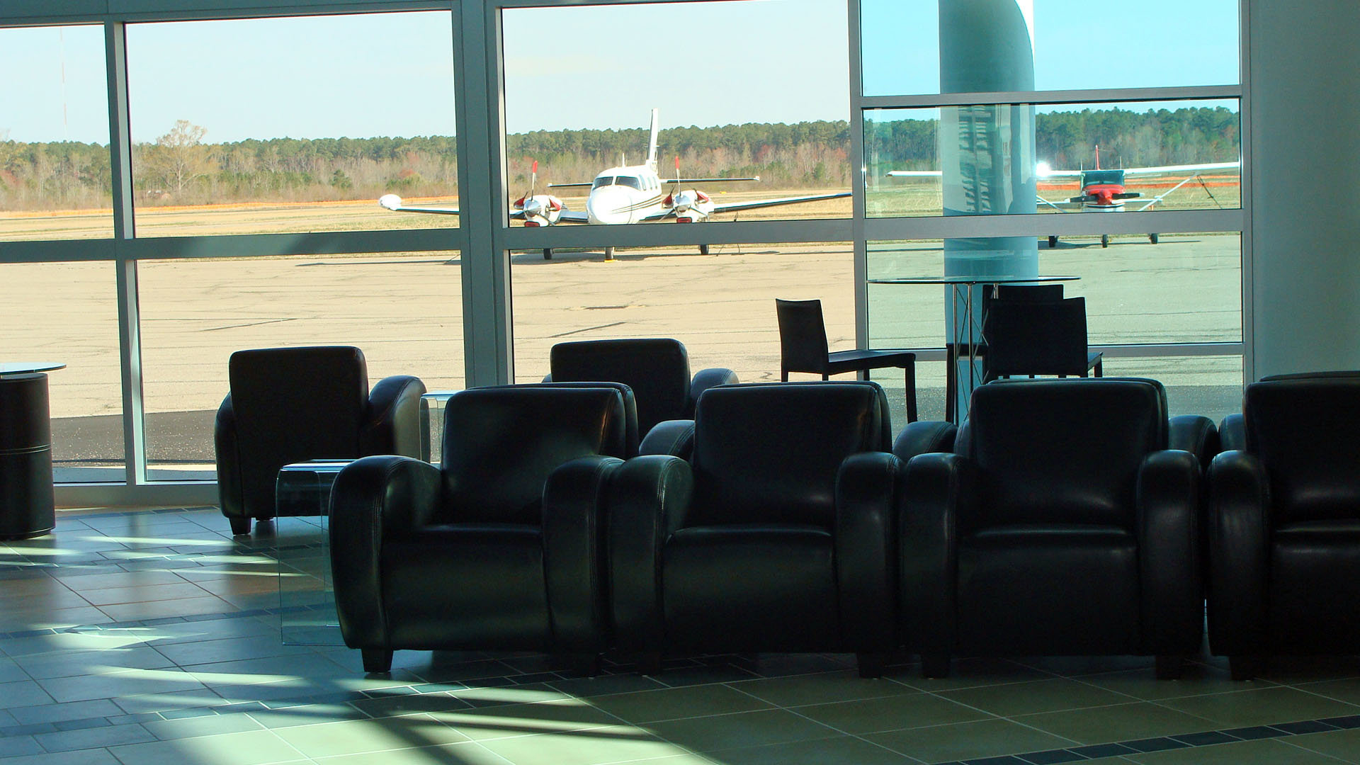 flypvg.com - Hampton Roads Executive Airport